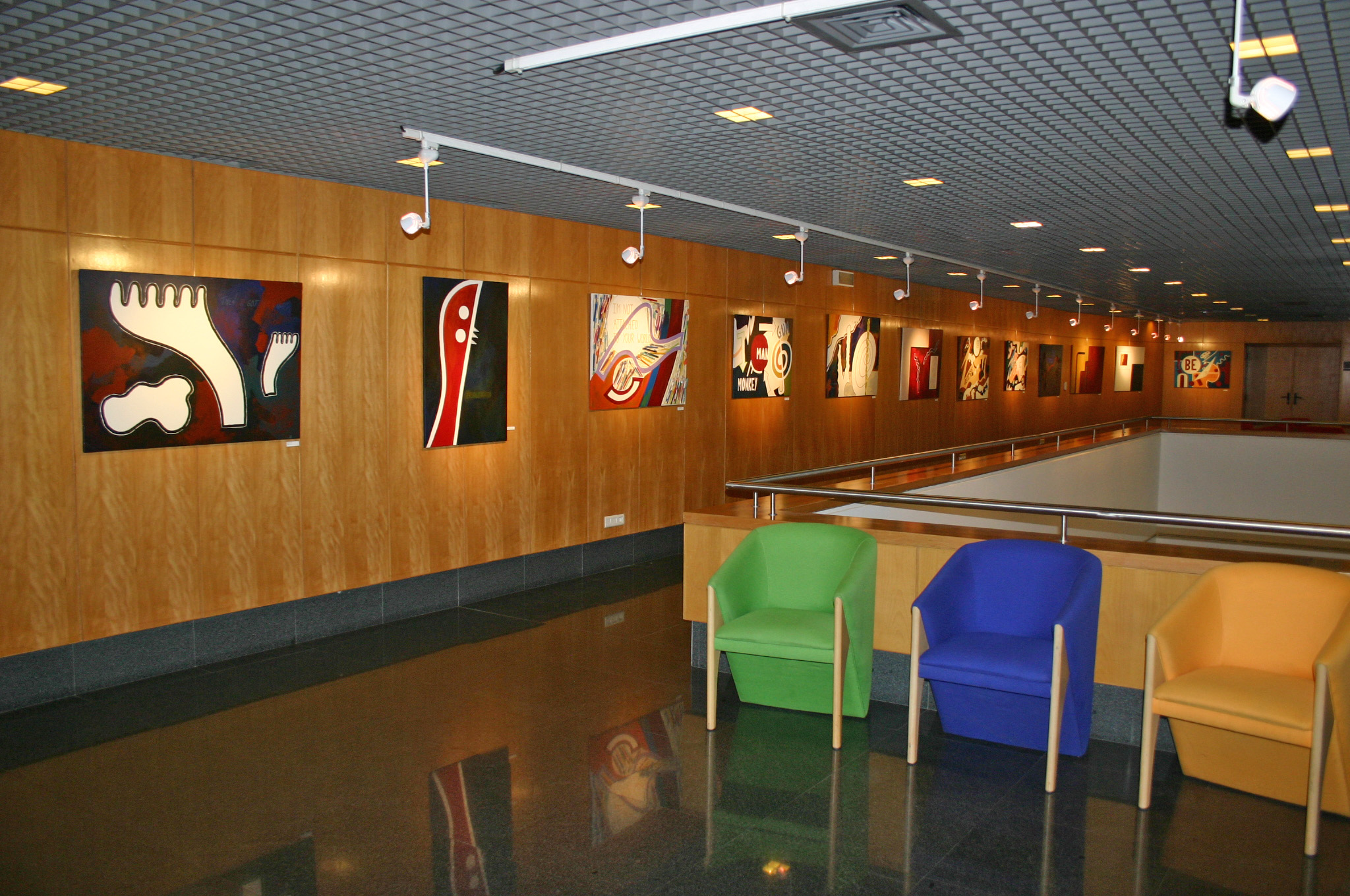 RUNA Artist. Oil and acrylic paintings made by the portuguese artist RUNA