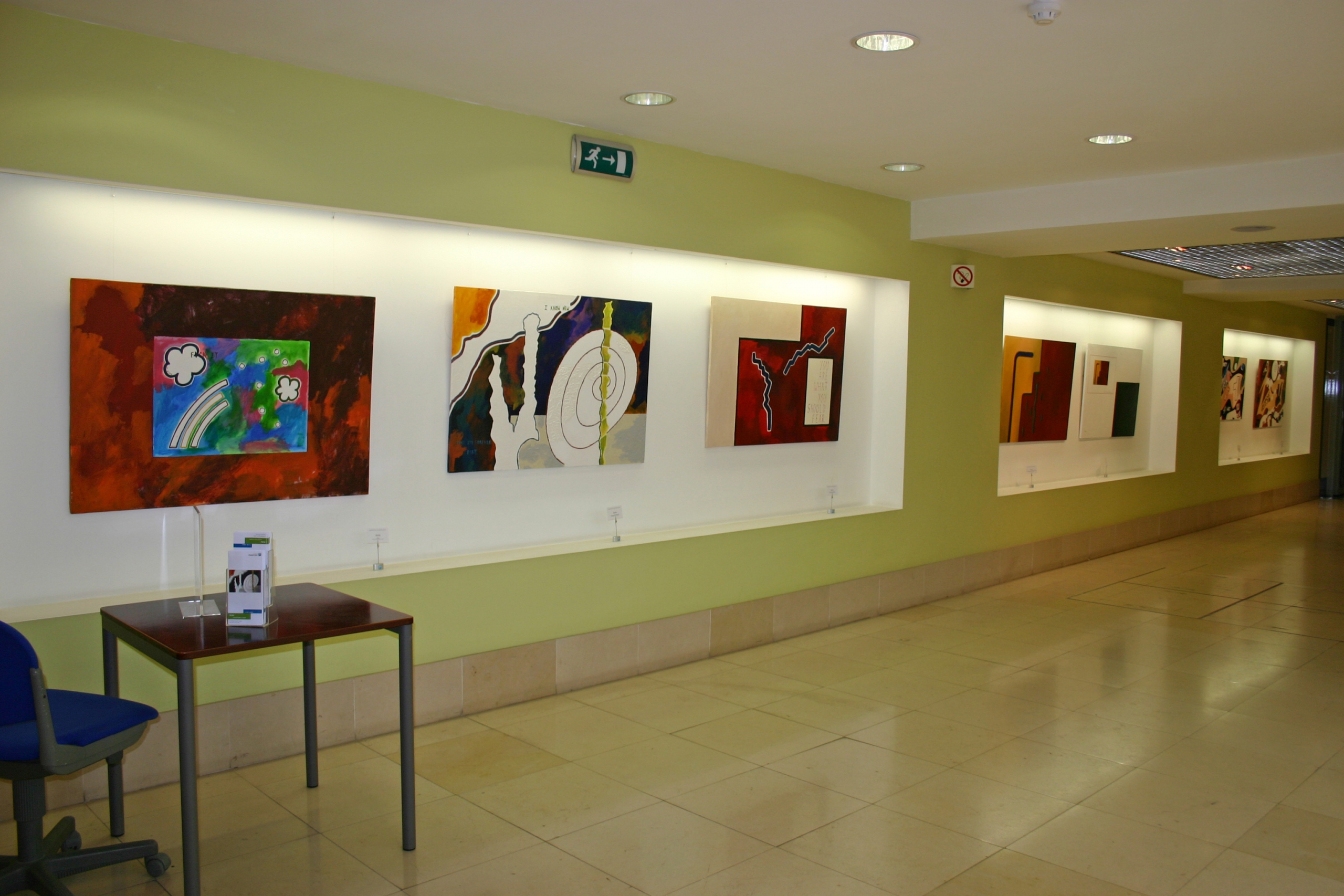 RUNA Artist. Oil and acrylic paintings made by the portuguese artist RUNA